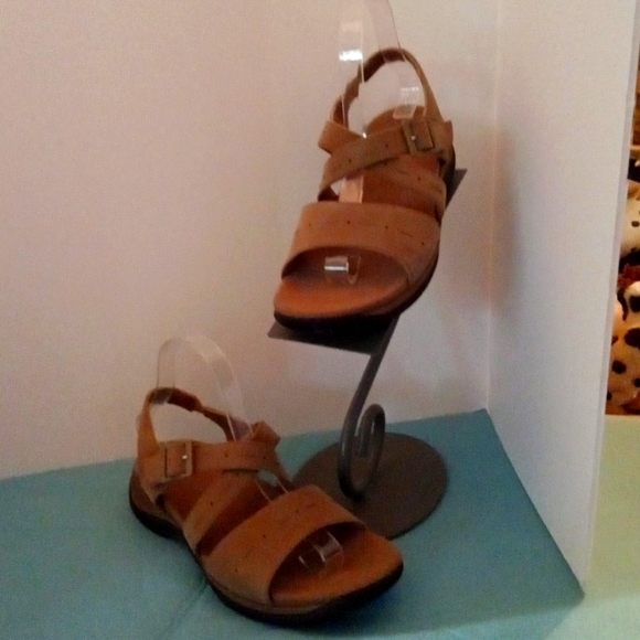 Clarks Springers | Shoes | Clarks Springers Womens Sandals 75 Wide ...